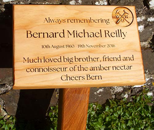Wooden Memorials, Plaques, Tablets, Crosses | The Sign Maker