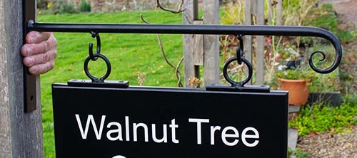 Hanging Signs, Pub Signs, Hanging Brackets | The Sign Maker