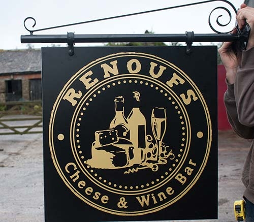 Hanging Signs, Pub Signs, Hanging Brackets | The Sign Maker