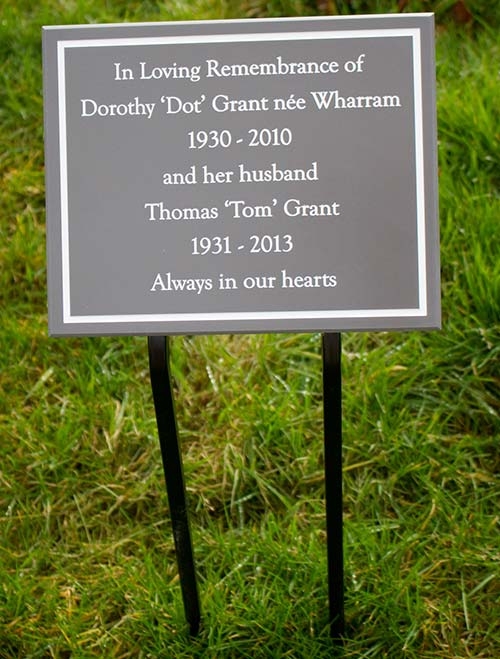 Engraved Plaques for Memorials | The Sign Maker